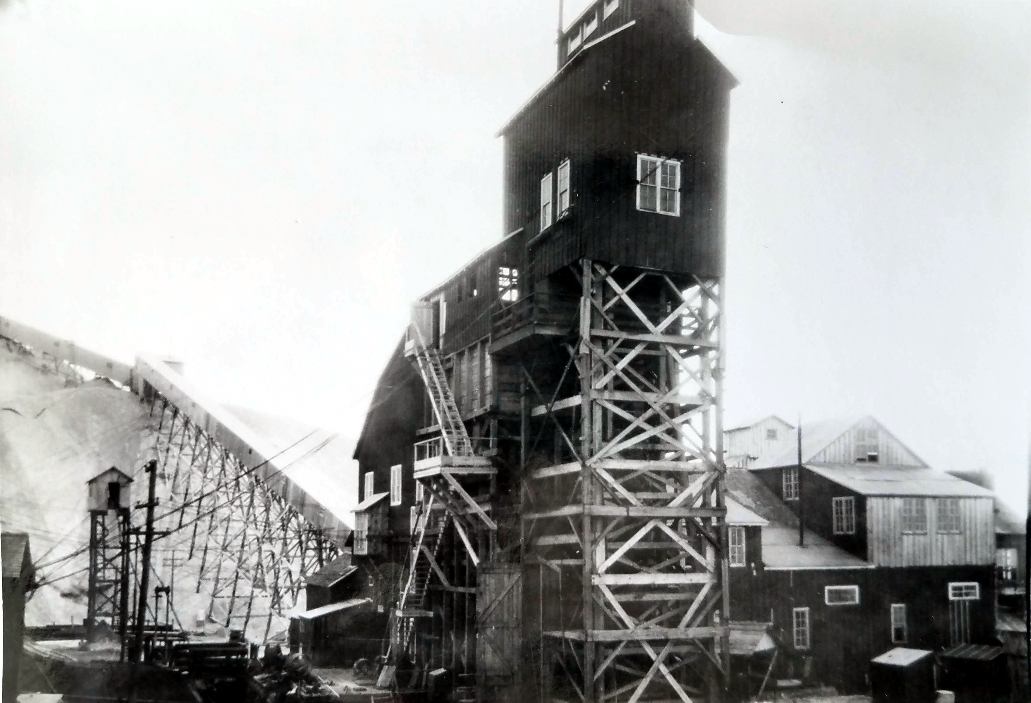 mine_tower_picher – Miami, Oklahoma History
